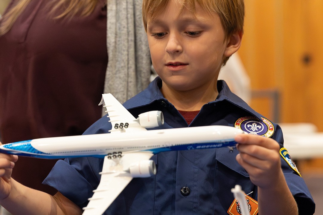 Embry-Riddle clubs help foster STEM learning for Ormond Beach Cub ...