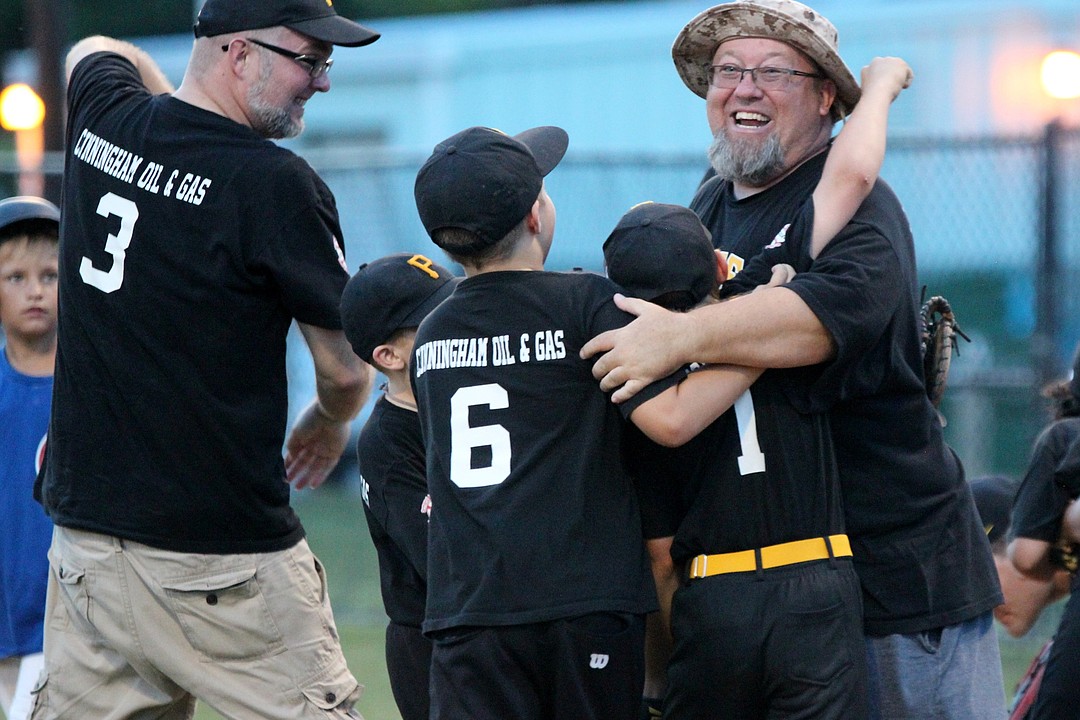 Pirates loot Cubs for 10U championship | Observer Local News | Palm ...