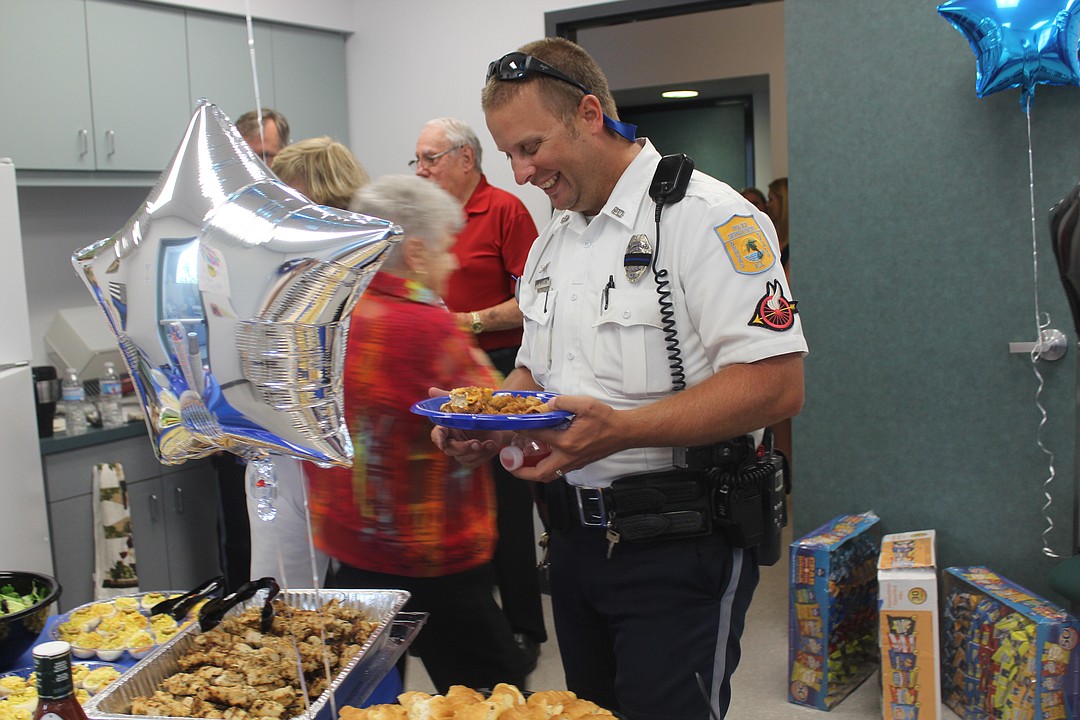 Community donates large supply of food to surprise Ormond Beach Police ...
