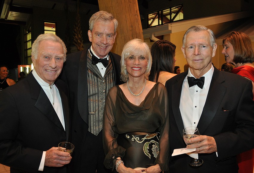 Your Observer | Photo - Dr. Murf Klauber, Bob and Diane Roskamp and ...