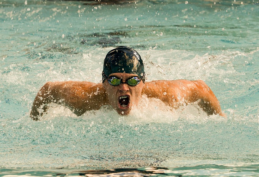 Sibling power: FPC swimming splits with University | Observer Local News