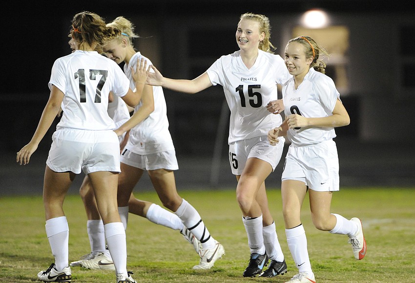 Lady Pirates advance to district semifinals | Your Observer