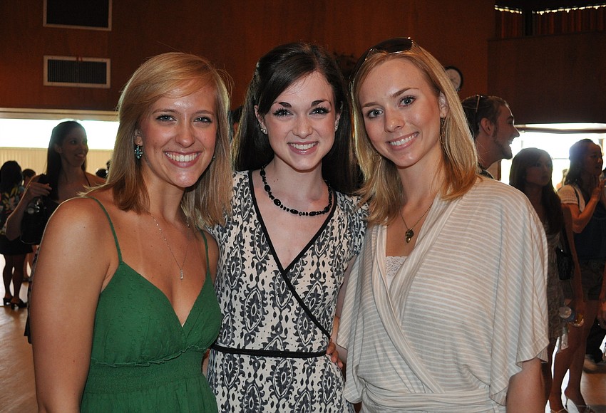 Your Observer | Photo - Sara Scherer, Emily Dixon and Victoria Hulland