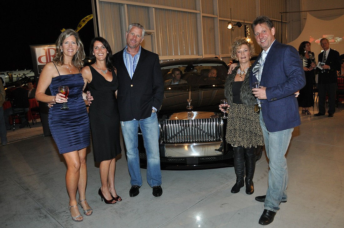 Your Observer | Photo - Roberta Tengerdy, Kristen and Rich Kelly, Karen ...