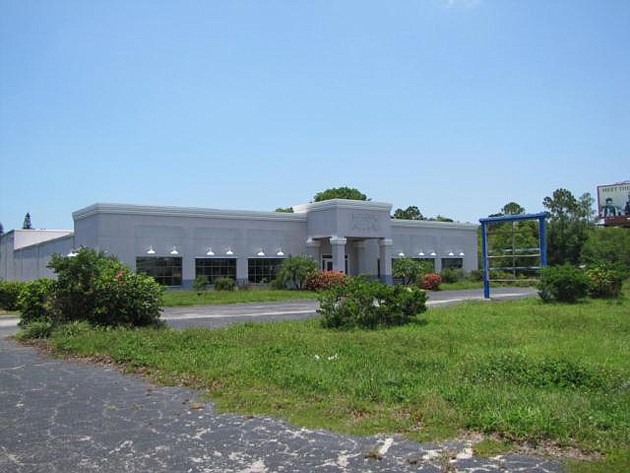 Wayne Wiles Floor Coverings buys former Ethan Allen store | Business ...