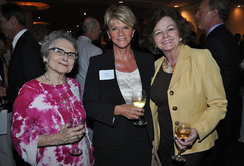 Your Observer | Photo - Marilyn Harwell, Nicci Kobritz and Donna Dunio