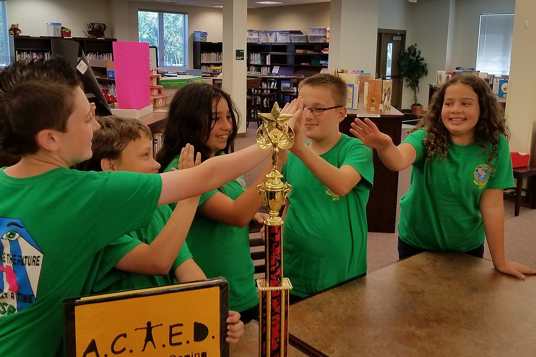 Grand champion FPS team from Bunnell Elementary prepare for Round 2 ...