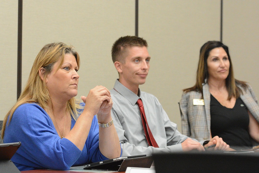 In 3-2 vote, City Council approves contract with Diamond Communications ...