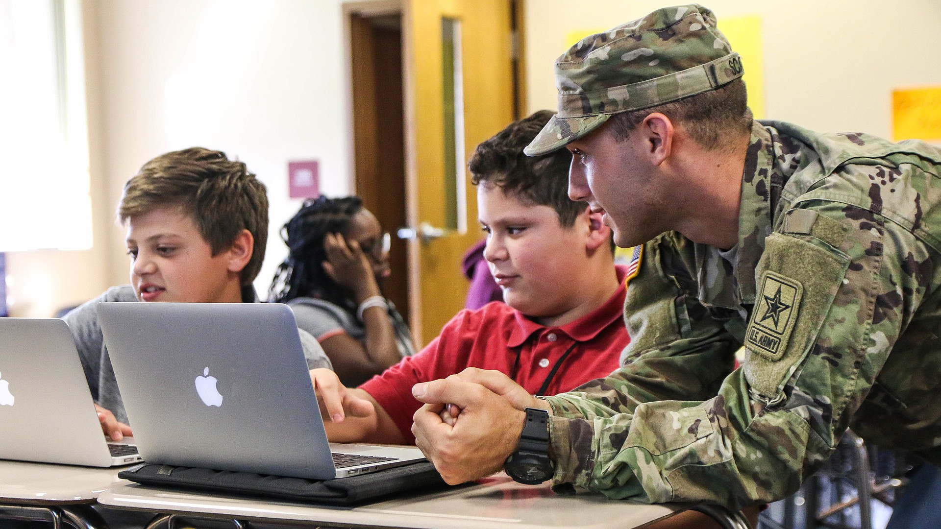 Writing with a purpose: Indian Trails students pen letters to soldiers ...