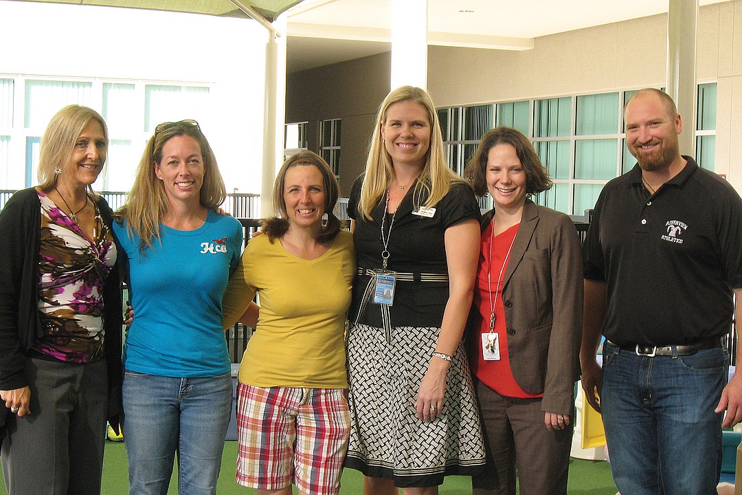 Tatum Ridge Elementary PTO donates 1,400 books to Cyesis | Your Observer