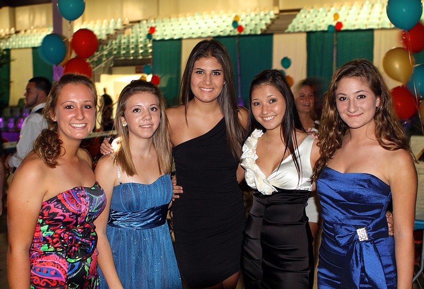 Your Observer | Photo - Sarah Lumley, Katlyn Jackson, Gabriella Zaccari ...