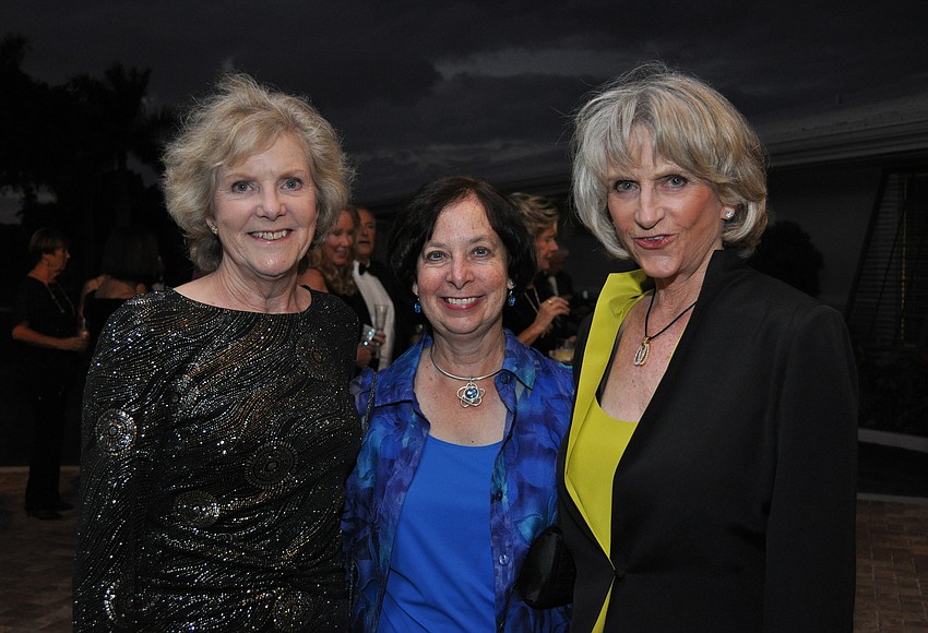 Your Observer | Photo - Karen Cogbill, Susan Harlan and Karel Beck