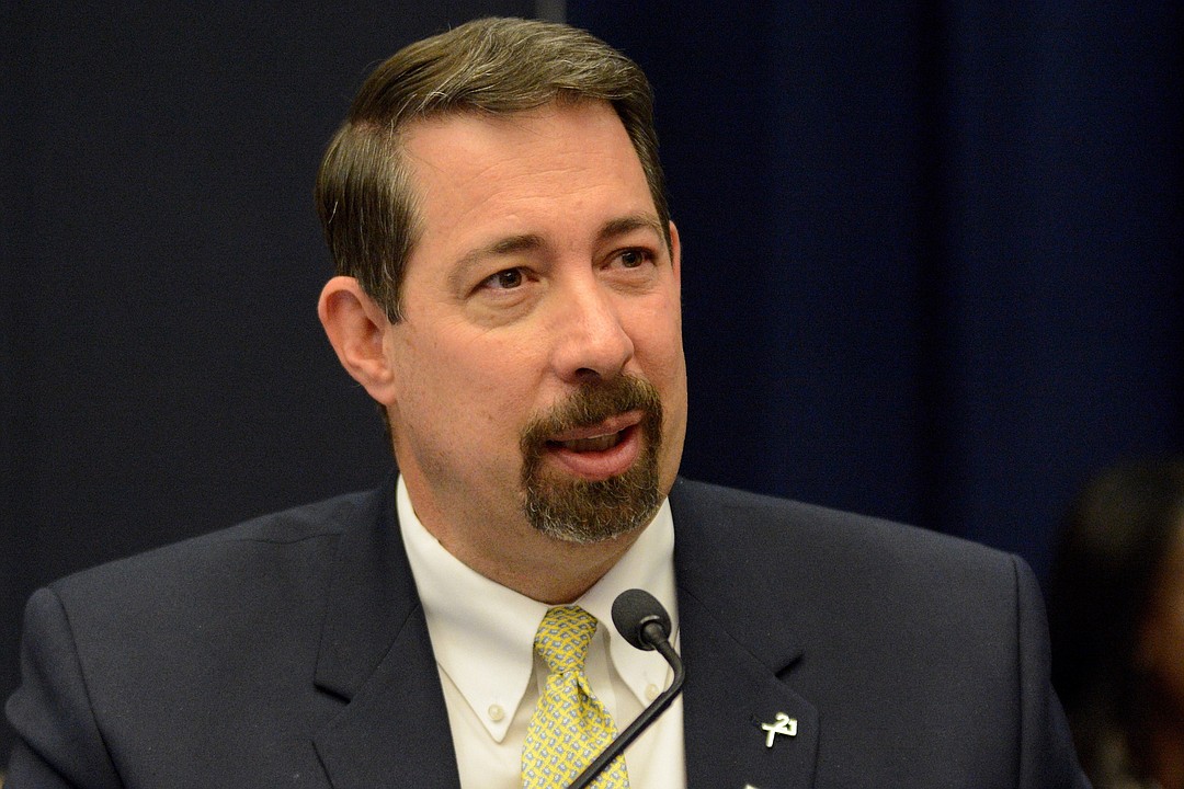 Local law enforcement and educator unions vote 'no confidence' in Craig ...