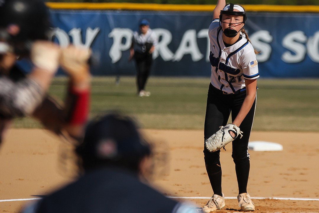 Pirates softball reflects on win streak, impending postseason ...