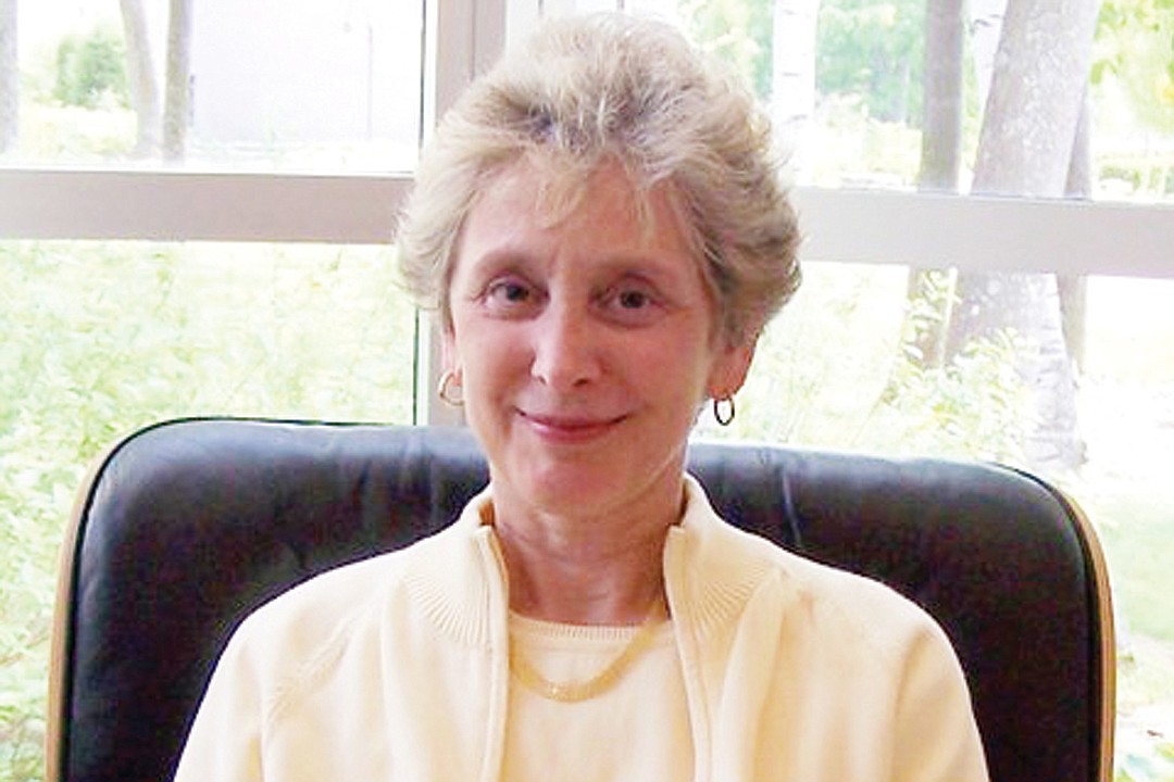 Pierian Spring honors donors, new director | Your Observer