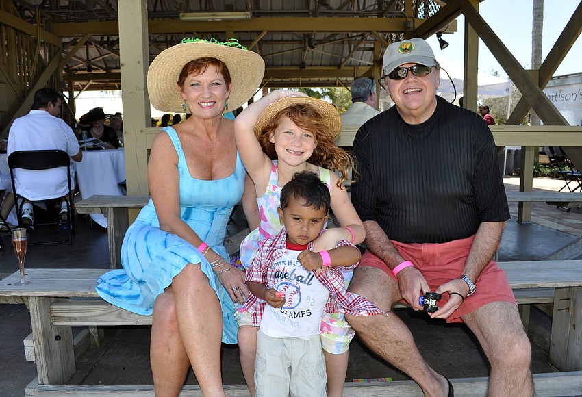Your Observer | Photo - Margo Dissette, Ava Vance, 6, Max Gartner, 2 ...