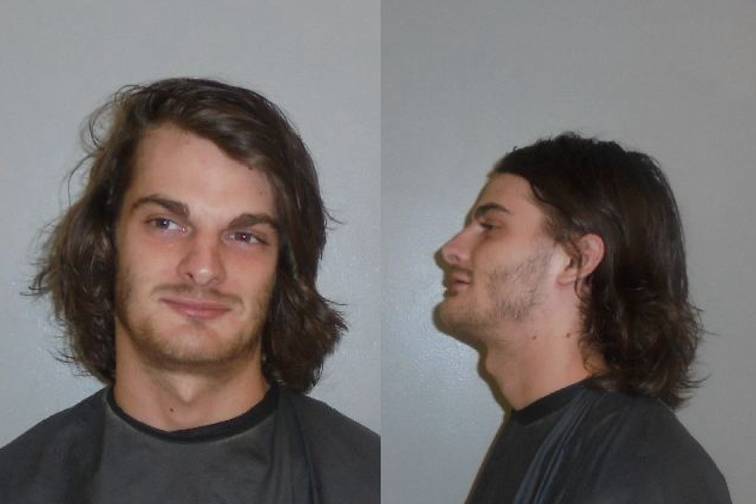 Man arrested after showing up with knife at meeting to return other man ...