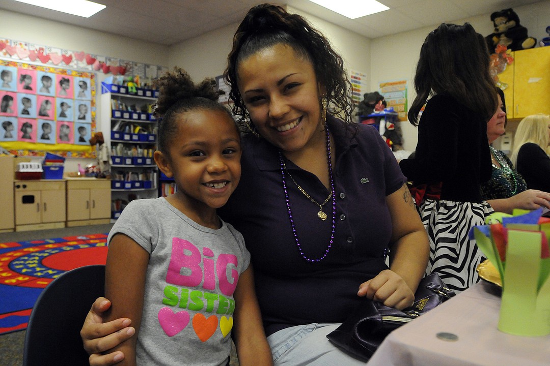 PHOTO GALLERY: Gullett Elementary Mother's Day Tea | Your Observer