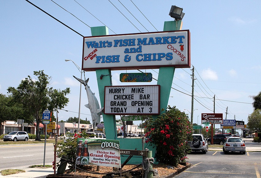 PHOTO GALLERY: Grand Opening of the Chickee Bar at Walt's
