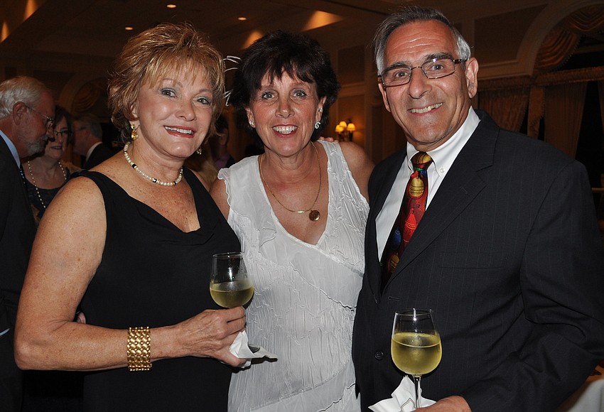 Your Observer | Photo - Bonnie Mittelstadt, Grace Sammon and Curt Gilroy