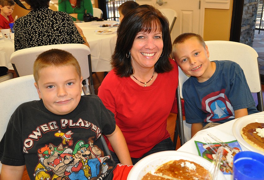 Your Observer | Photo - Hayden, Judy and Hunter Young enjoyed pancakes ...