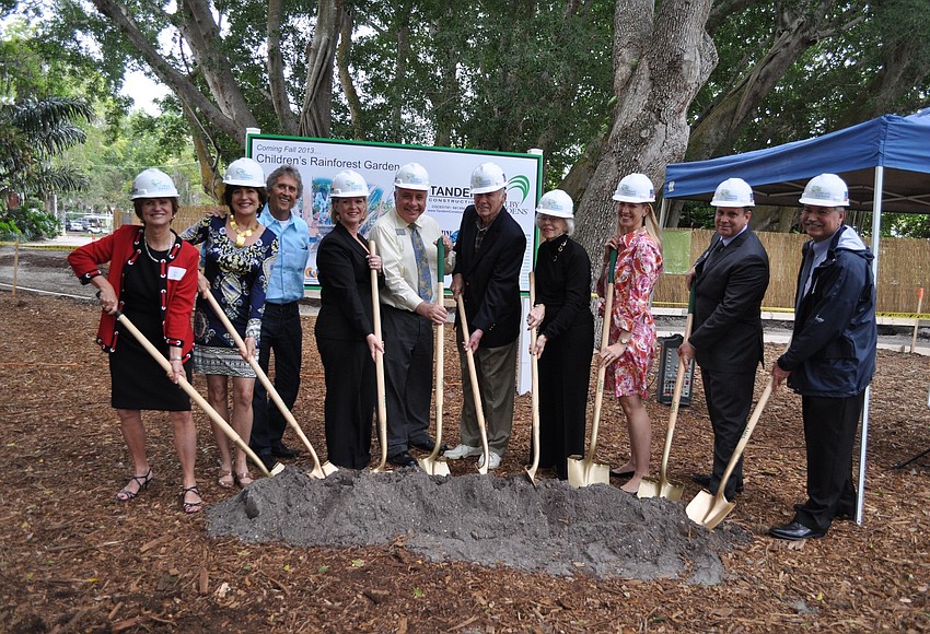 Your Observer | Photo - Laurey Stryker, Cathy Layton, Pete Russell ...