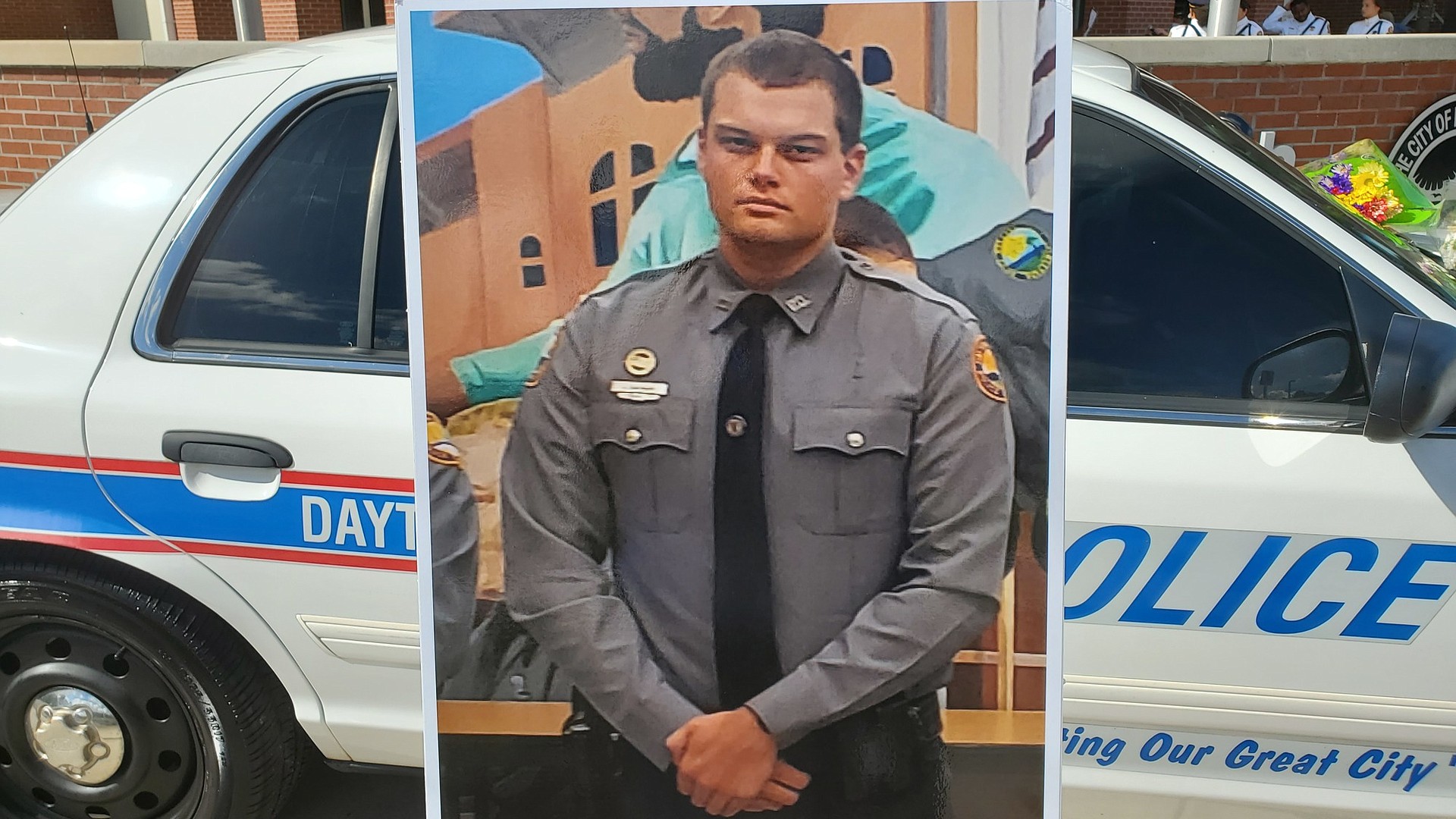 Officer Jason Raynor remembered in memorial events in wake of his death ...