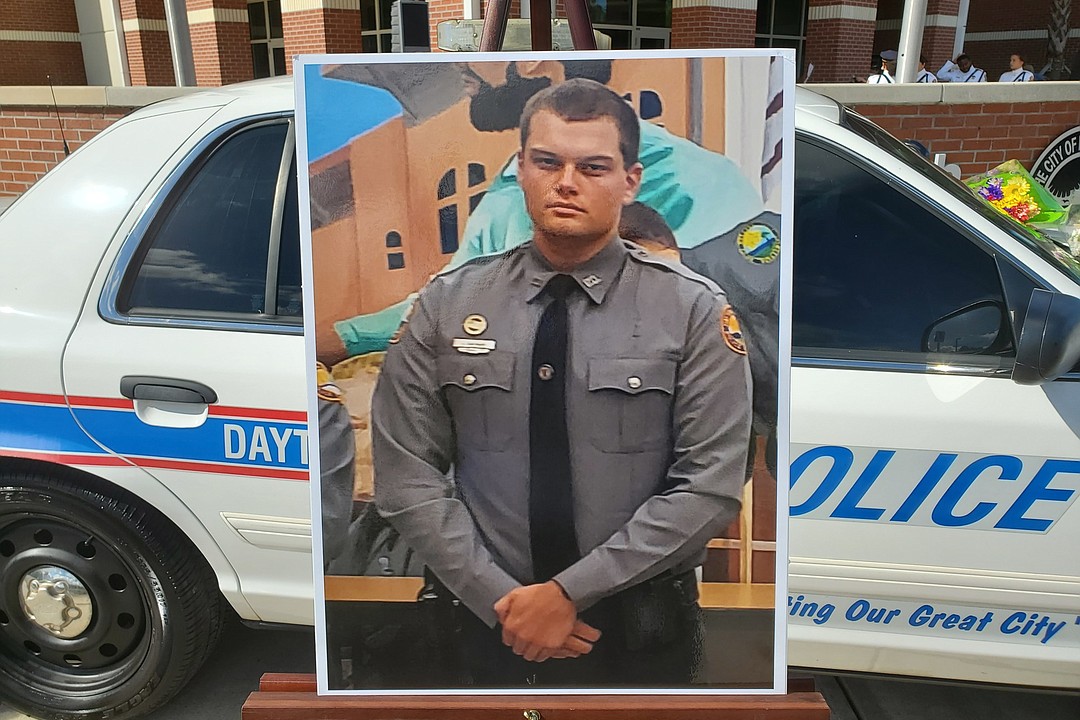 Officer Jason Raynor remembered in memorial events in wake of his death ...