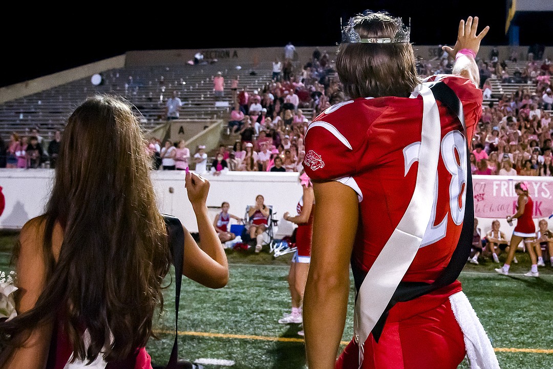 Kyla Anderson and Mac Chiumento named Seabreeze homecoming queen and ...