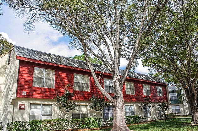 Bay Pointe Apartments sells for $18 million | Business Observer