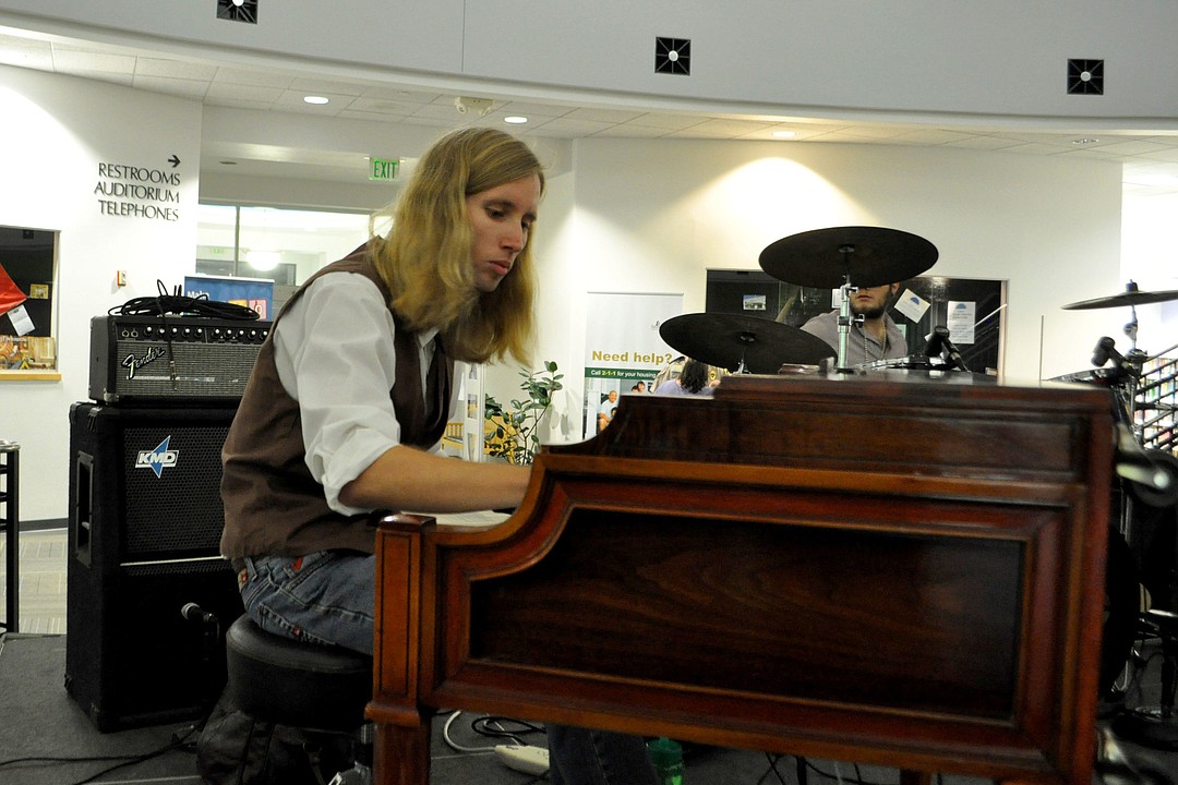 PHOTO GALLERY: Selby Library Band Bash | Your Observer