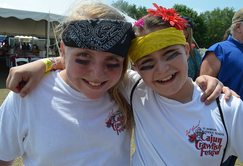 Your Observer | Photo - Friends Briella Longhitano and Jessica Lammers