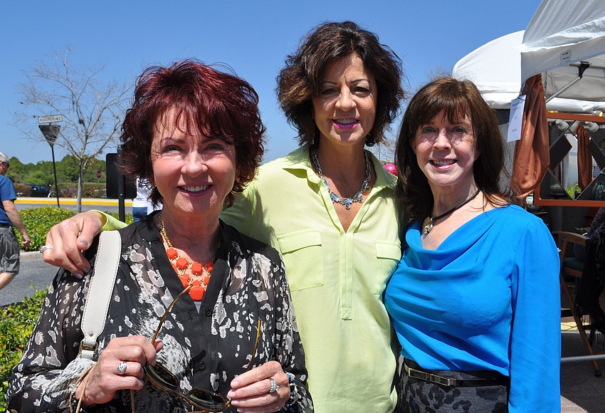 Your Observer | Photo - Rebbie Macintyre, Maria Adkins and Linda Mauser