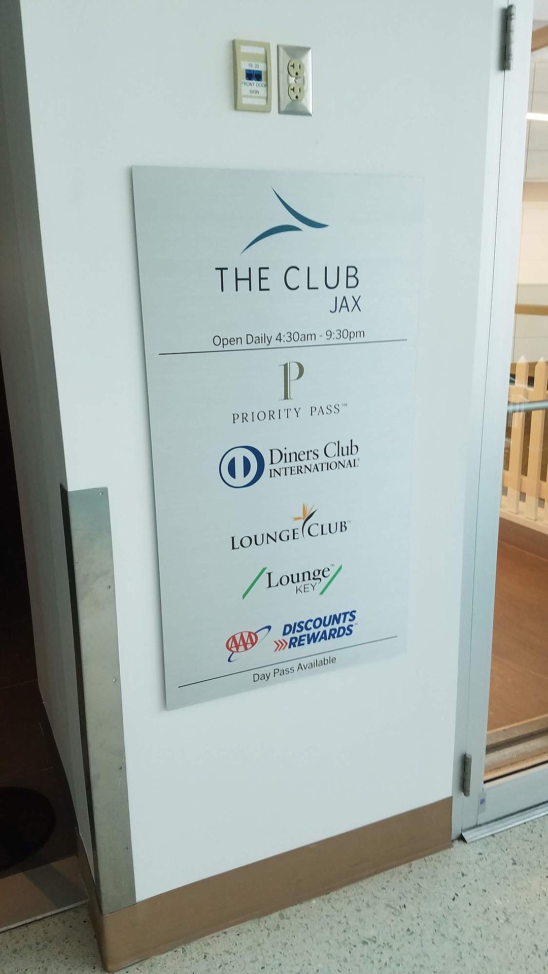 The Club JAX opens at Jacksonville International Airport | Jax Daily Record