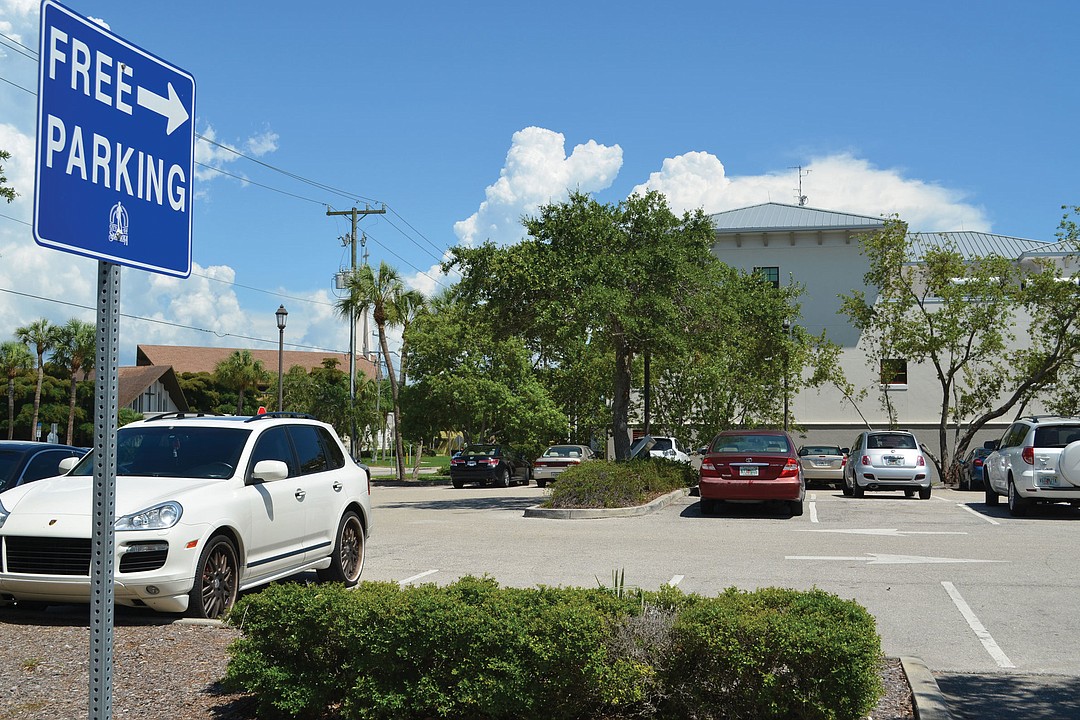 Study will sketch Circle garage plans | Your Observer