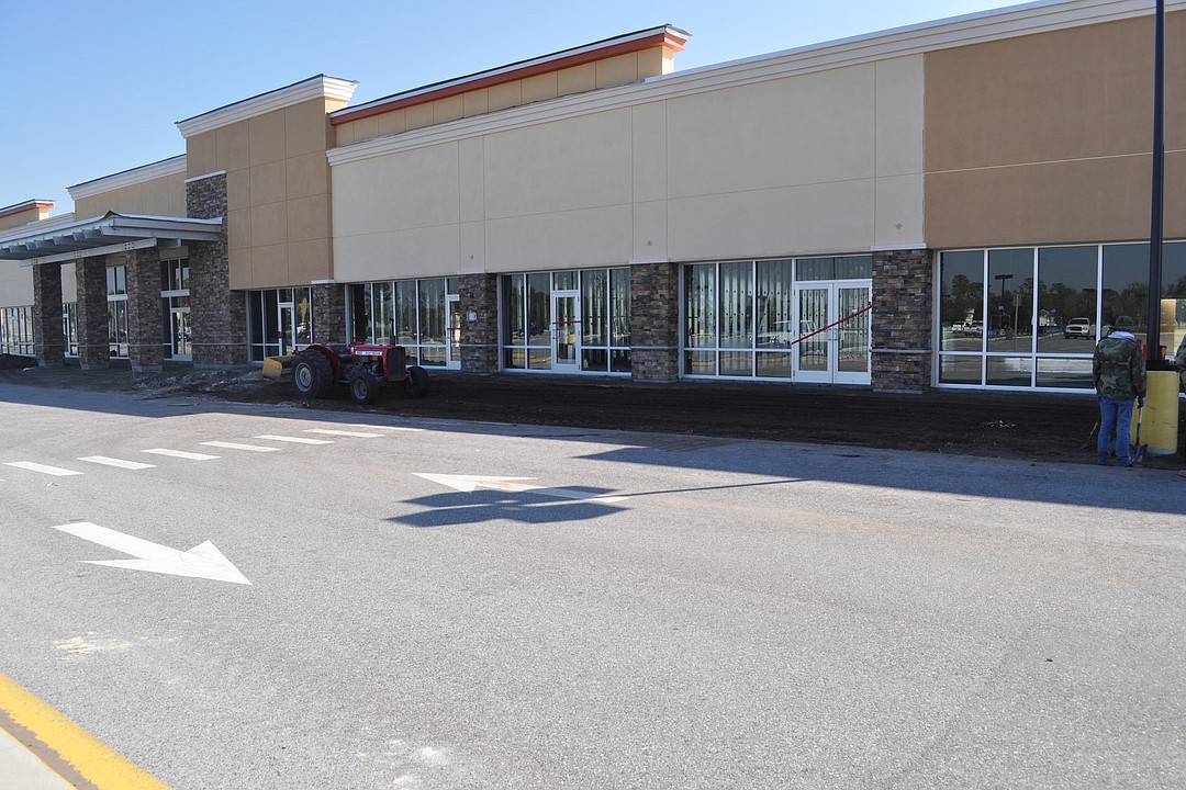 River Club Plaza announces new tenants | Your Observer