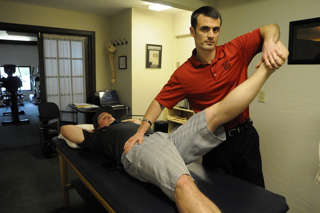 Trainer, athletes improve muscular reflexes | Your Observer