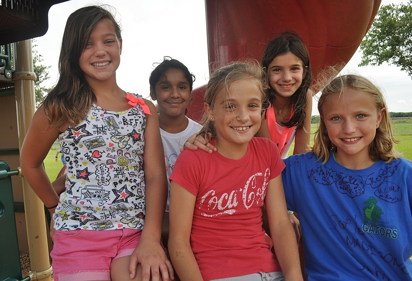 Your Observer | Photo - (Front) Meadowe Gross, Alissa Kessler and Bree ...