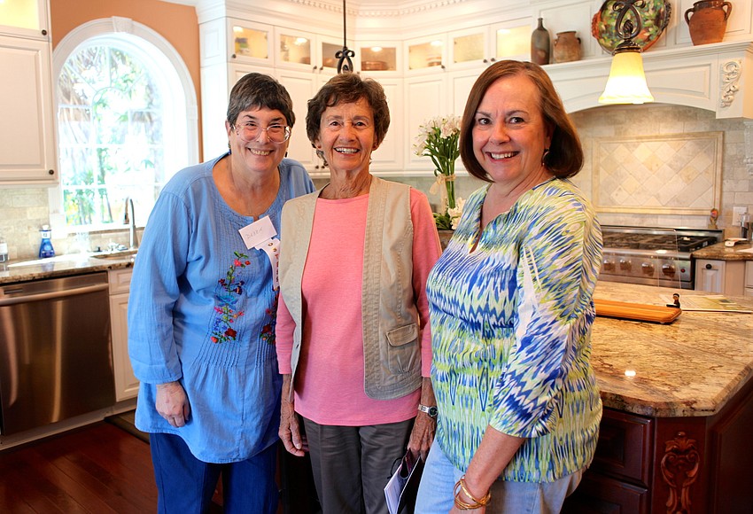 Your Observer | Photo - Debbie Cohen, Barbara Livingston and Vicky Lyons