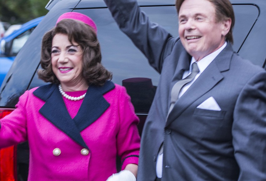 Your Observer | Photo - Pat and Dr. Larry Thompson make their arrival ...