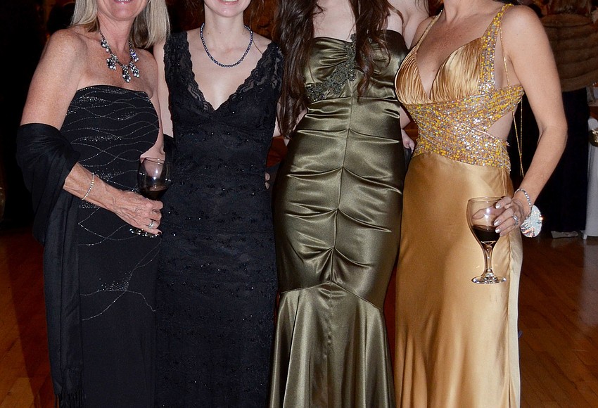 Your Observer | Photo - Tracy and Gianna DeRamo with Sydney and Donna ...