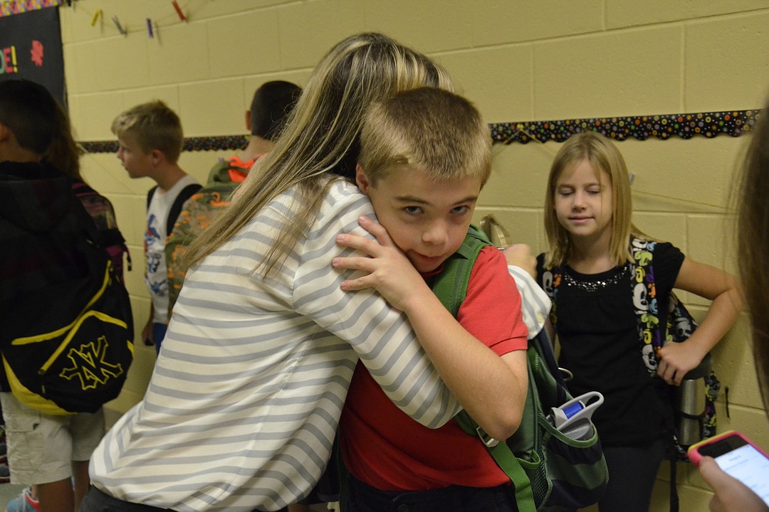 McNeal Elementary welcomes students for first day of school | Your Observer