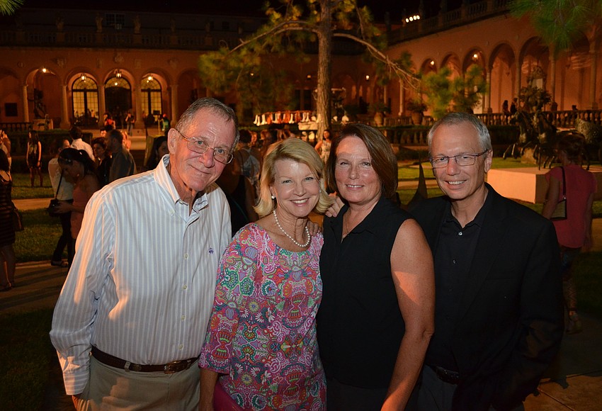 Your Observer | Photo - Sandy and Jeanie Kirkpatrick and Lisa and ...