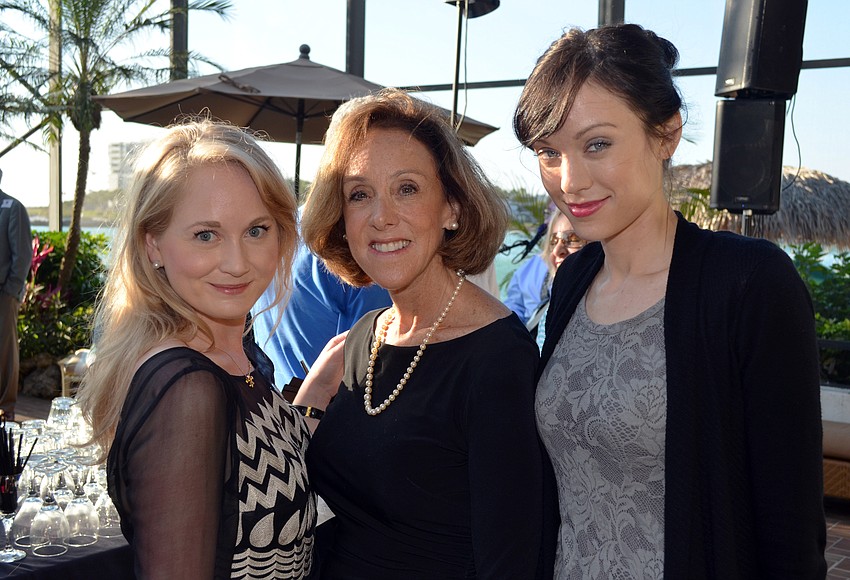 Your Observer | Photo - Anna Fogleman, Deb Knowles Kabinoff and Laura ...