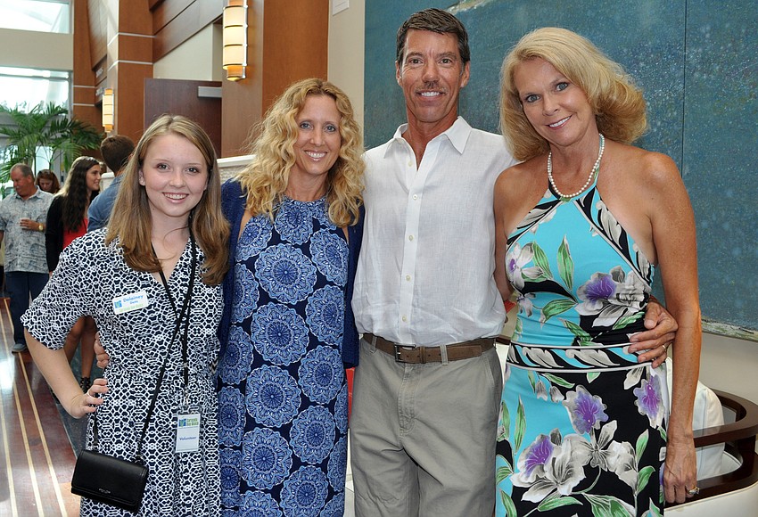 Your Observer | Photo - Delainey and Debbie Dietz with Steve and ...