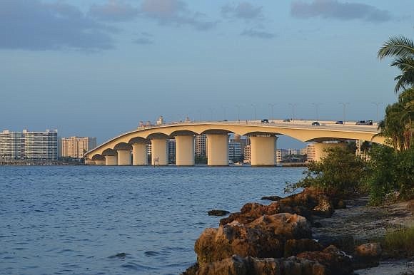 New lights installed along Ringling Bridge | Your Observer