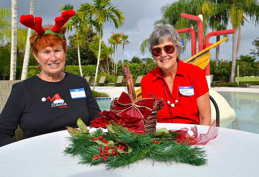 Your Observer | Photo - Linda Dolan and Nancy Bibbins show their ...