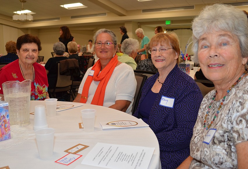 Your Observer | Photo - Carol Weinberger, Nina Levitt, Emily Tannenbaum ...