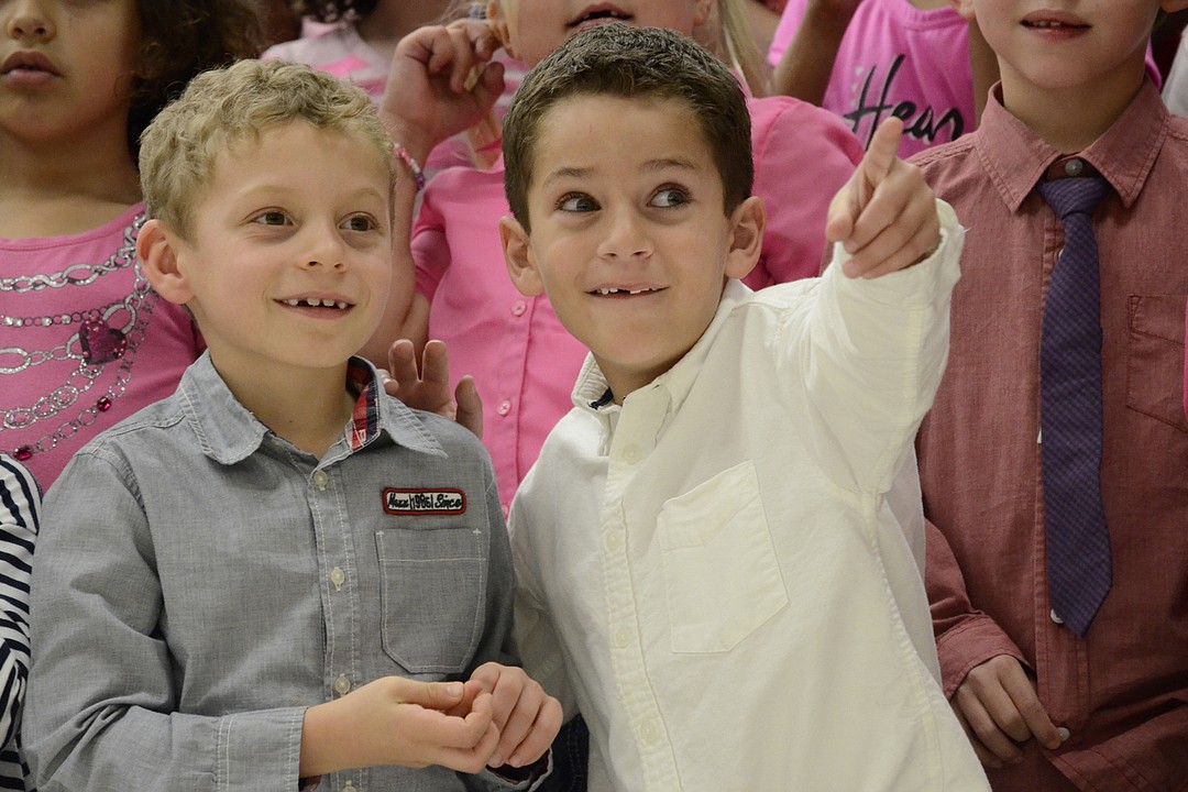 Gullett Elementary students wow families with performance | Your Observer