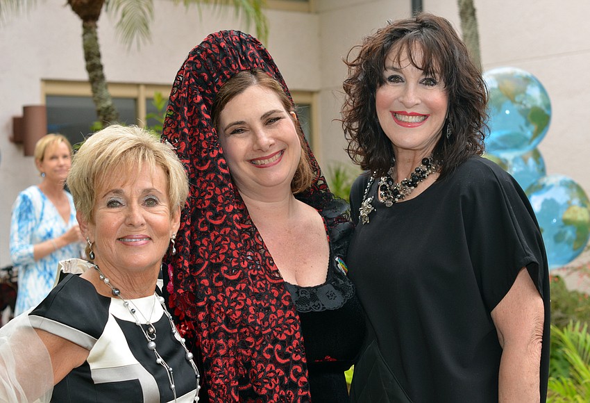 Your Observer | Photo - Bunny Skirboll, Marty Katz and Andi Munzer